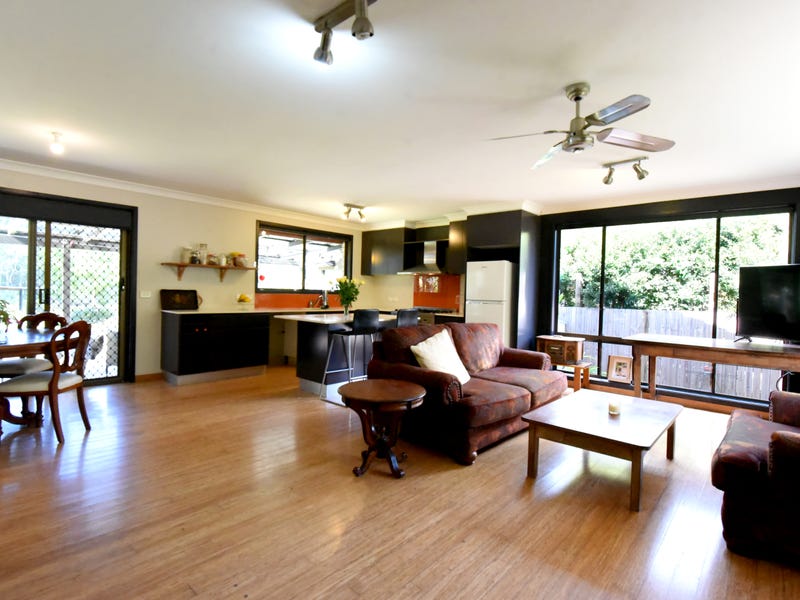 136 Balemo Drive, Ocean Shores, NSW 2483