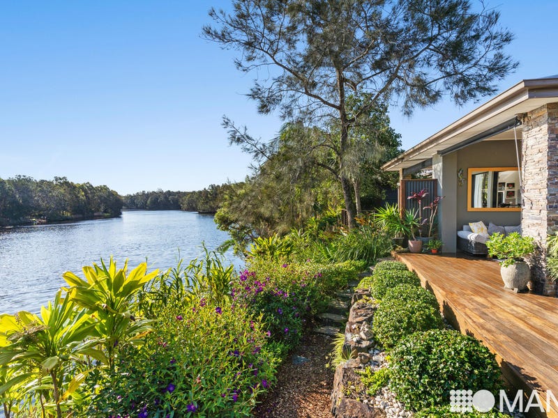 1/3 Halyard Court, Ocean Shores, NSW 2483