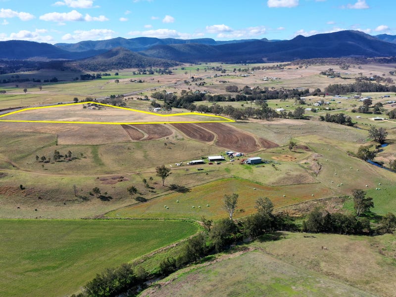 10443 Cunningham Highway, Maryvale, Qld 4370